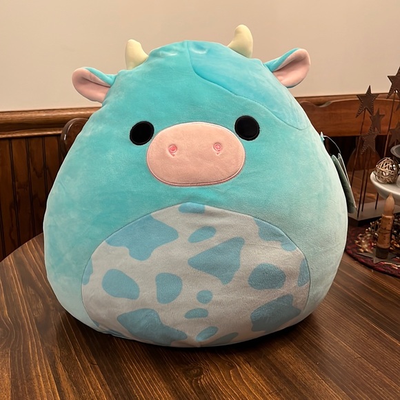 Squishmallows | Toys | Nwt Squishmallows Ultra Rare Tuluck The Cow 6 ...